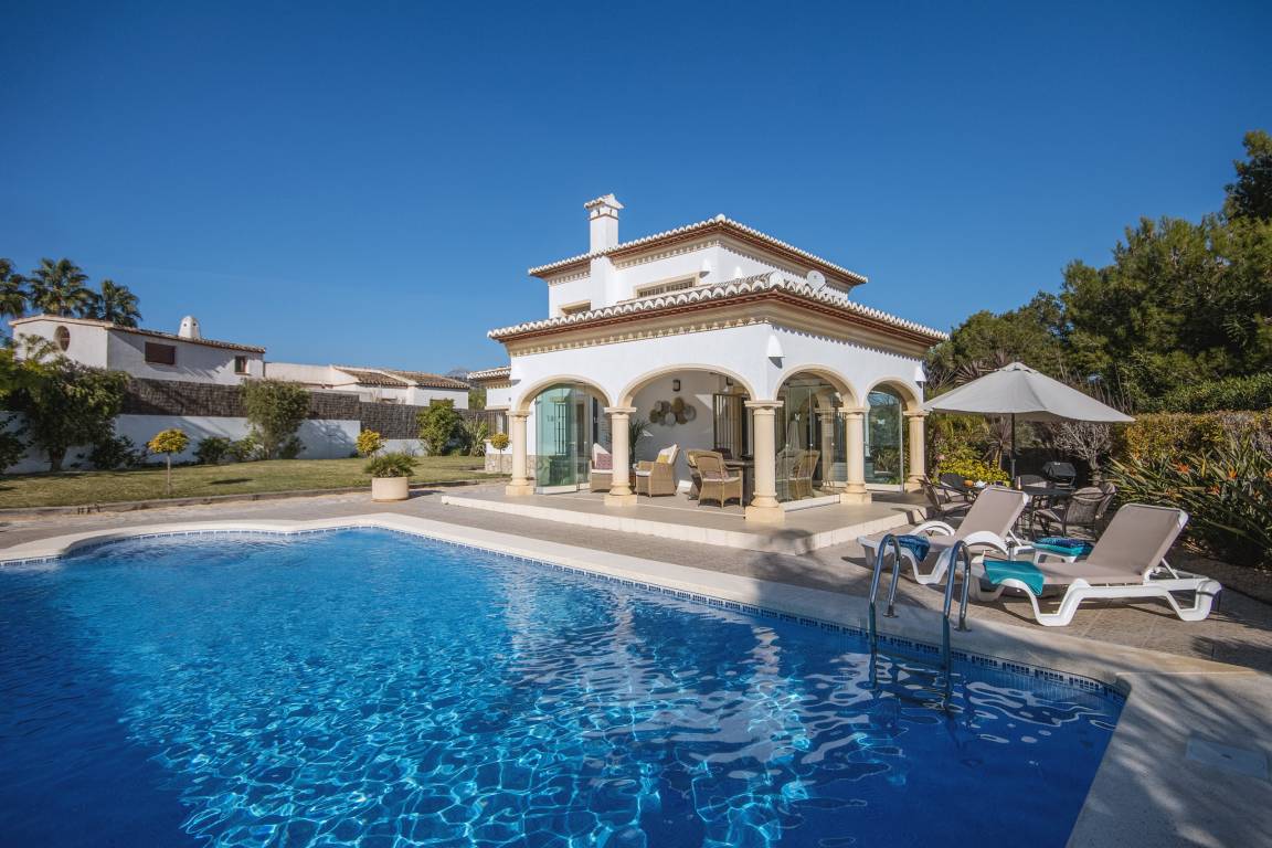 160 M² Villa ∙ 3 Bedrooms ∙ 6 Guests - Dénia