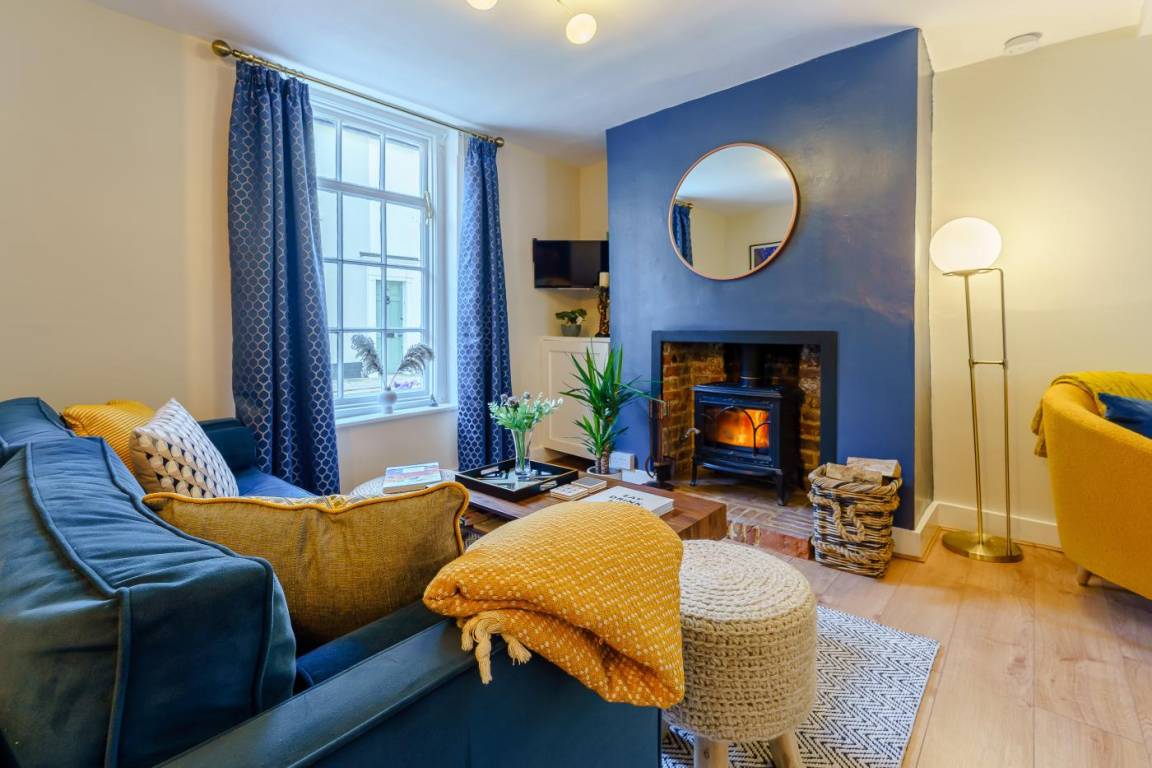 Cottage ∙ 3 Bedrooms ∙ 6 Guests - Isle of Sheppey