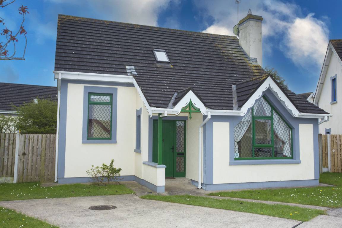100 M² House ∙ 3 Bedrooms ∙ 5 Guests - Wexford