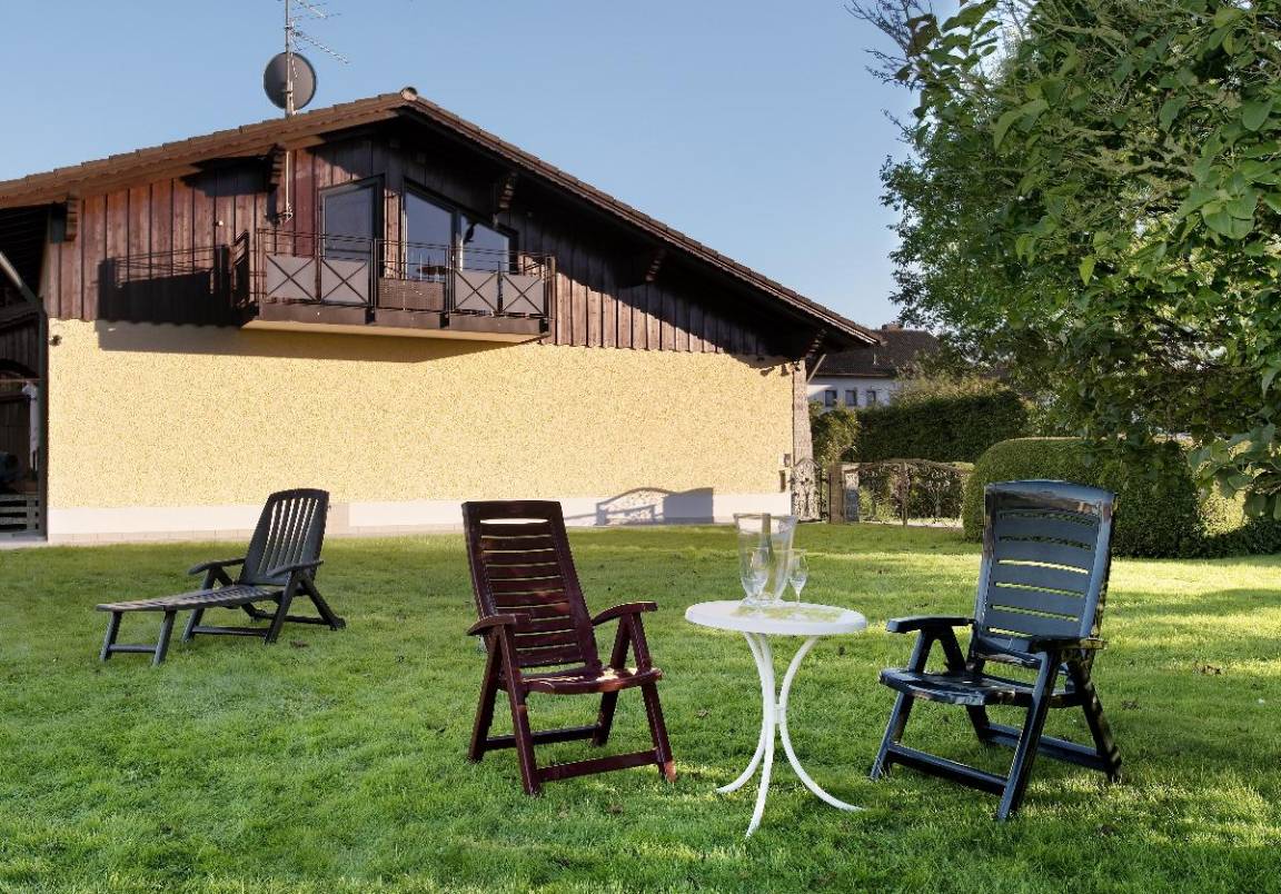 40 M² Ferienwohnung ∙ 1 Schlafzimmer ∙ 2 Gäste - Pocking
