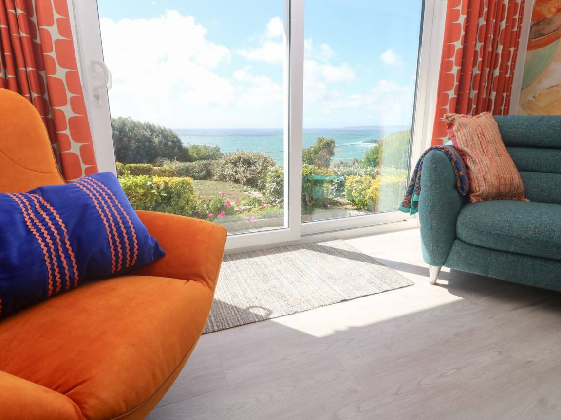 Cottage ∙ 4 Bedrooms ∙ 8 Guests - Porthleven