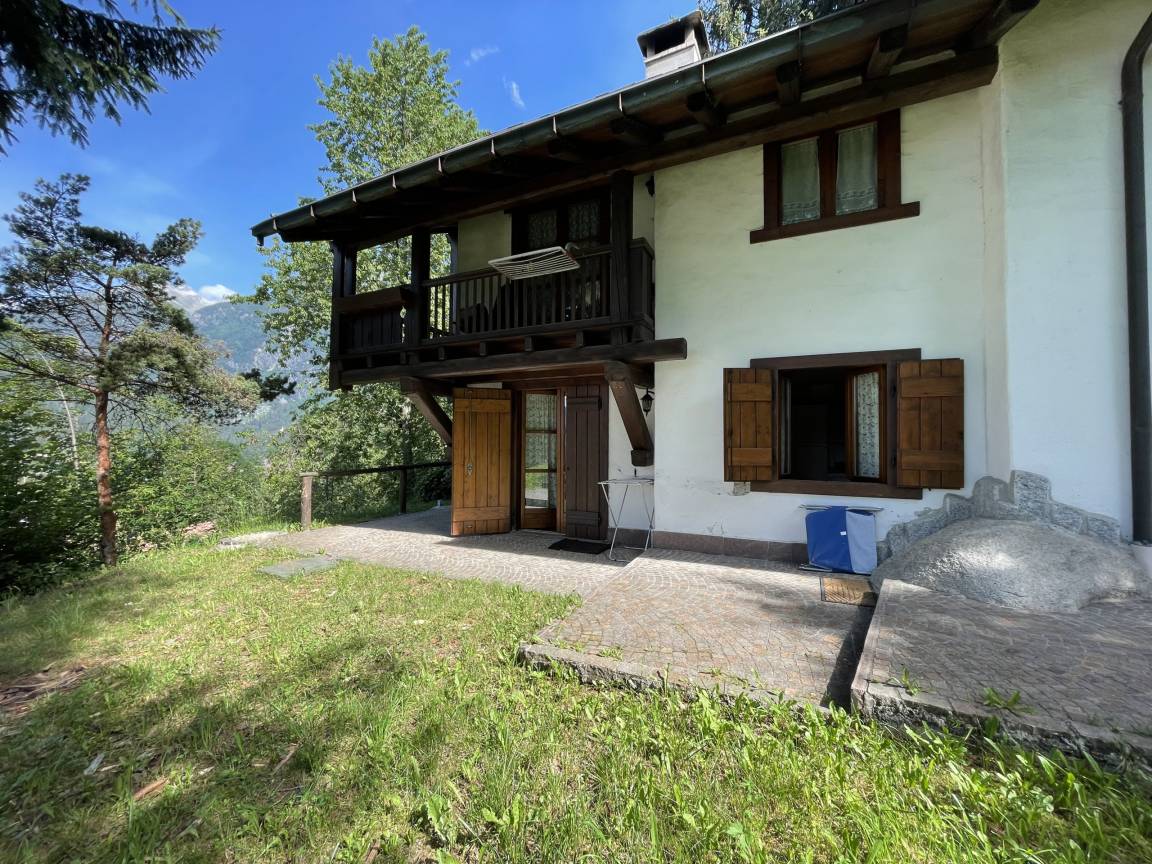 70 M² Apartment ∙ 2 Bedrooms ∙ 5 Guests - Pinzolo