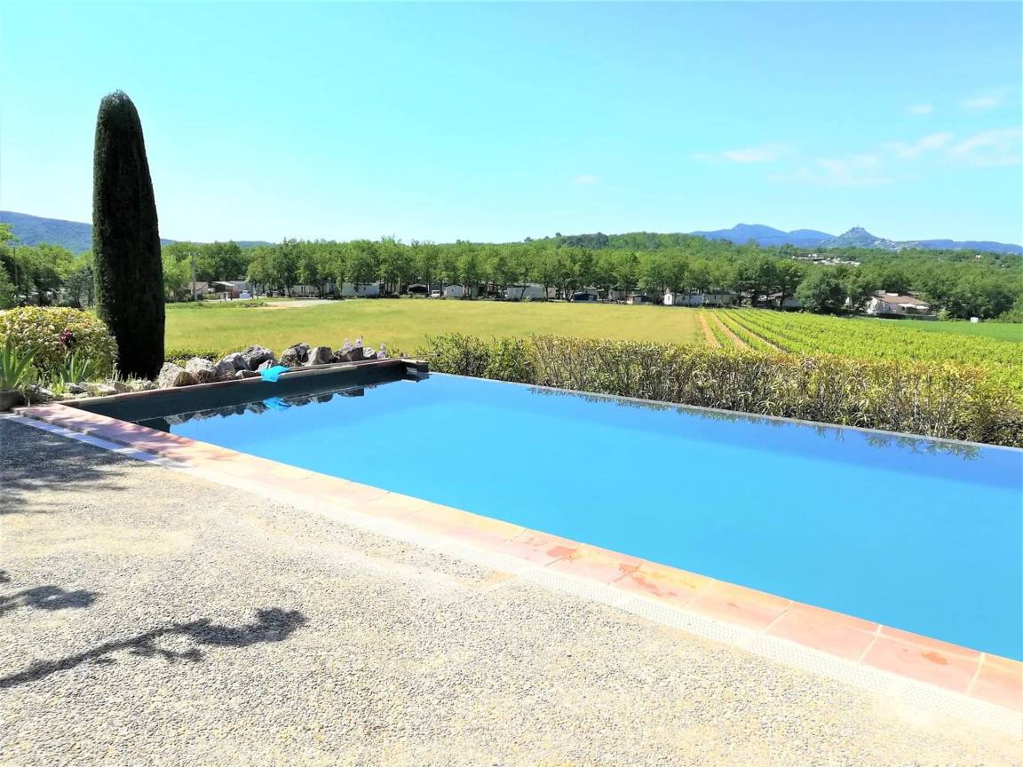 85 M² House ∙ 4 Bedrooms ∙ 8 Guests - Ruoms