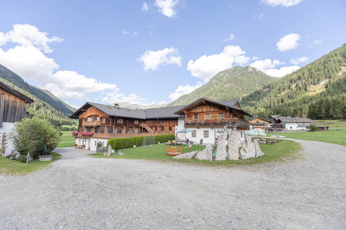 52 M² Apartment ∙ 2 Bedrooms ∙ 4 Guests - Toblach