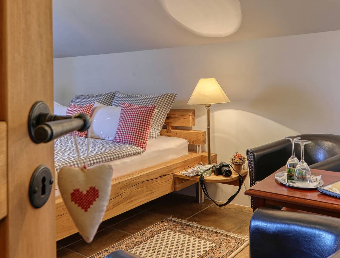 100 M² Appartement ∙ 2 Slaapkamers ∙ 6 Gasten - Neuschönau