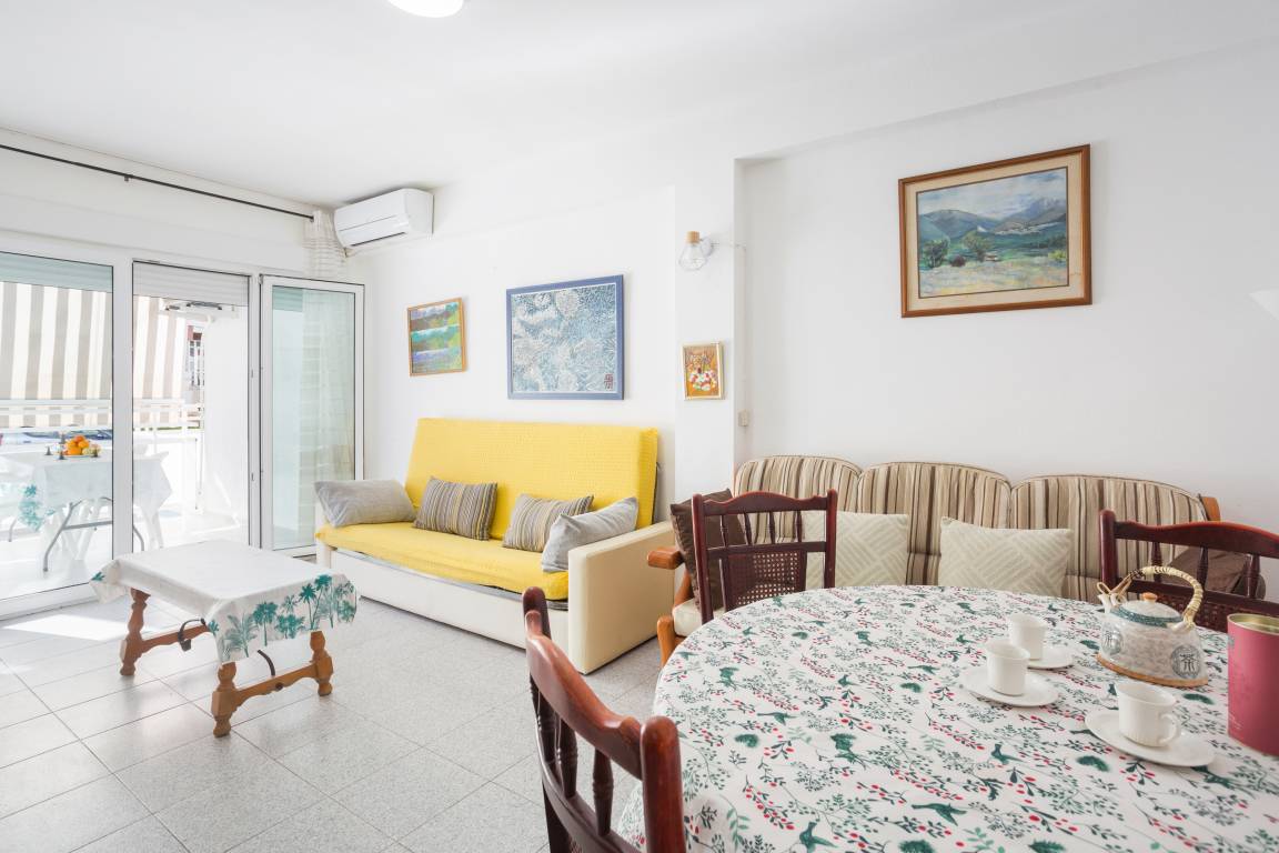 70 M² Apartamento ∙ 3 Habitaciones ∙ 6 Huéspedes - Daimuz