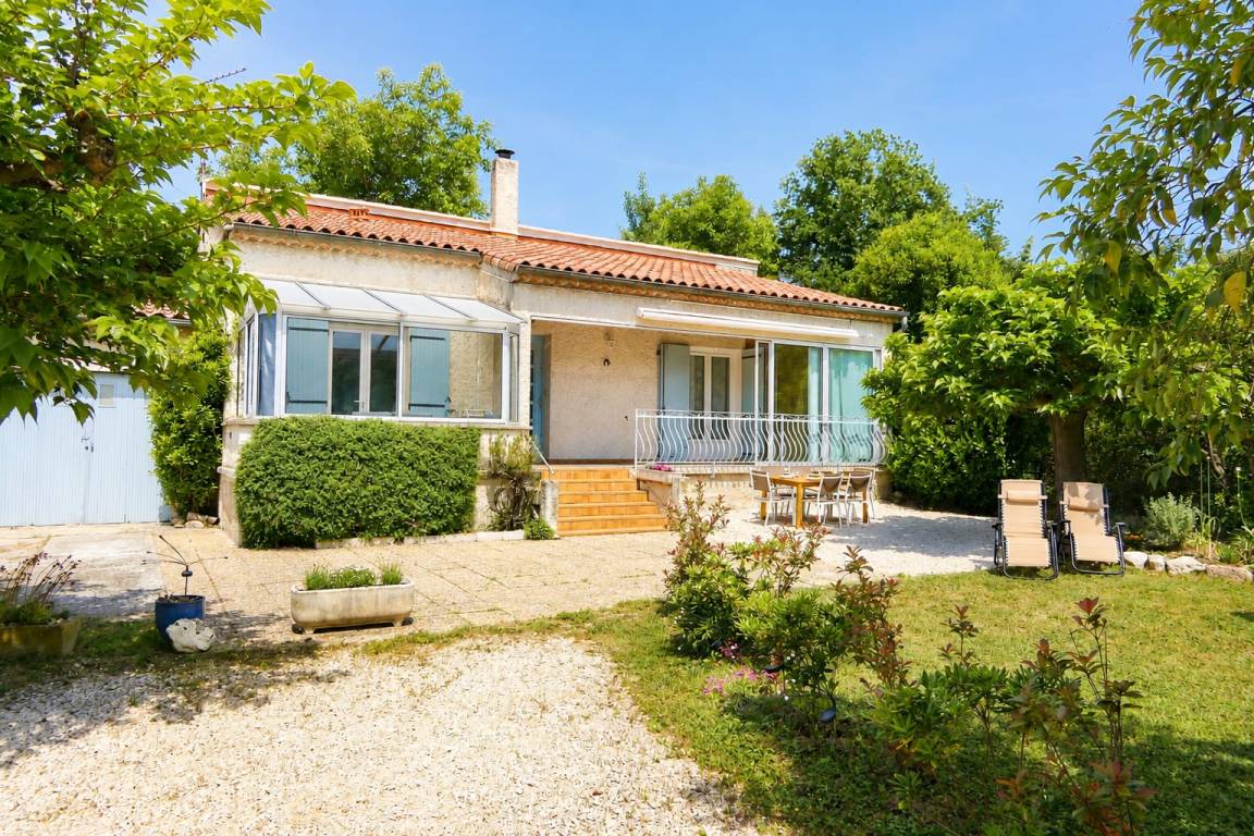 90 M² Maison De Vacances ∙ 3 Chambres ∙ 5 Personnes - Sénas