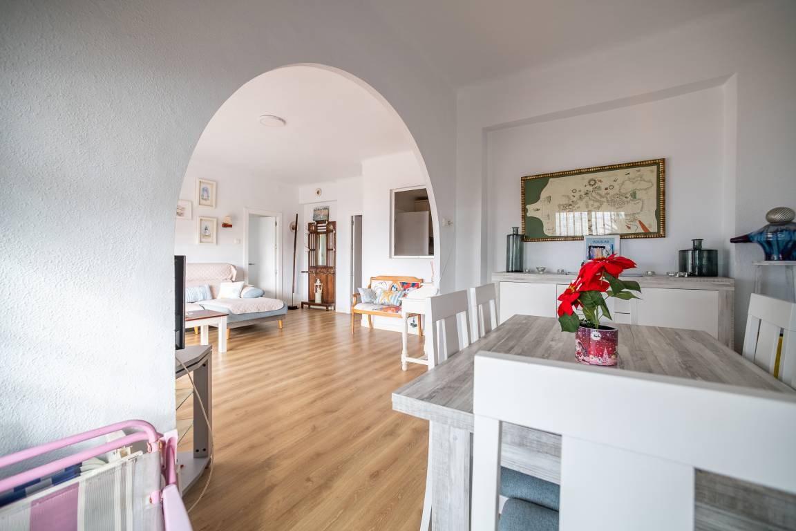 110 M² Apartamento ∙ 3 Habitaciones ∙ 6 Huéspedes - Águilas