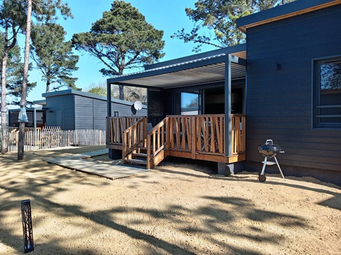 42 M² Chalet ∙ 2 Slaapkamers ∙ 4 Gasten - Jullouville