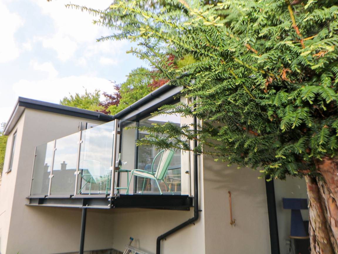 Cottage ∙ 2 Bedrooms ∙ 4 Guests - Chesterfield