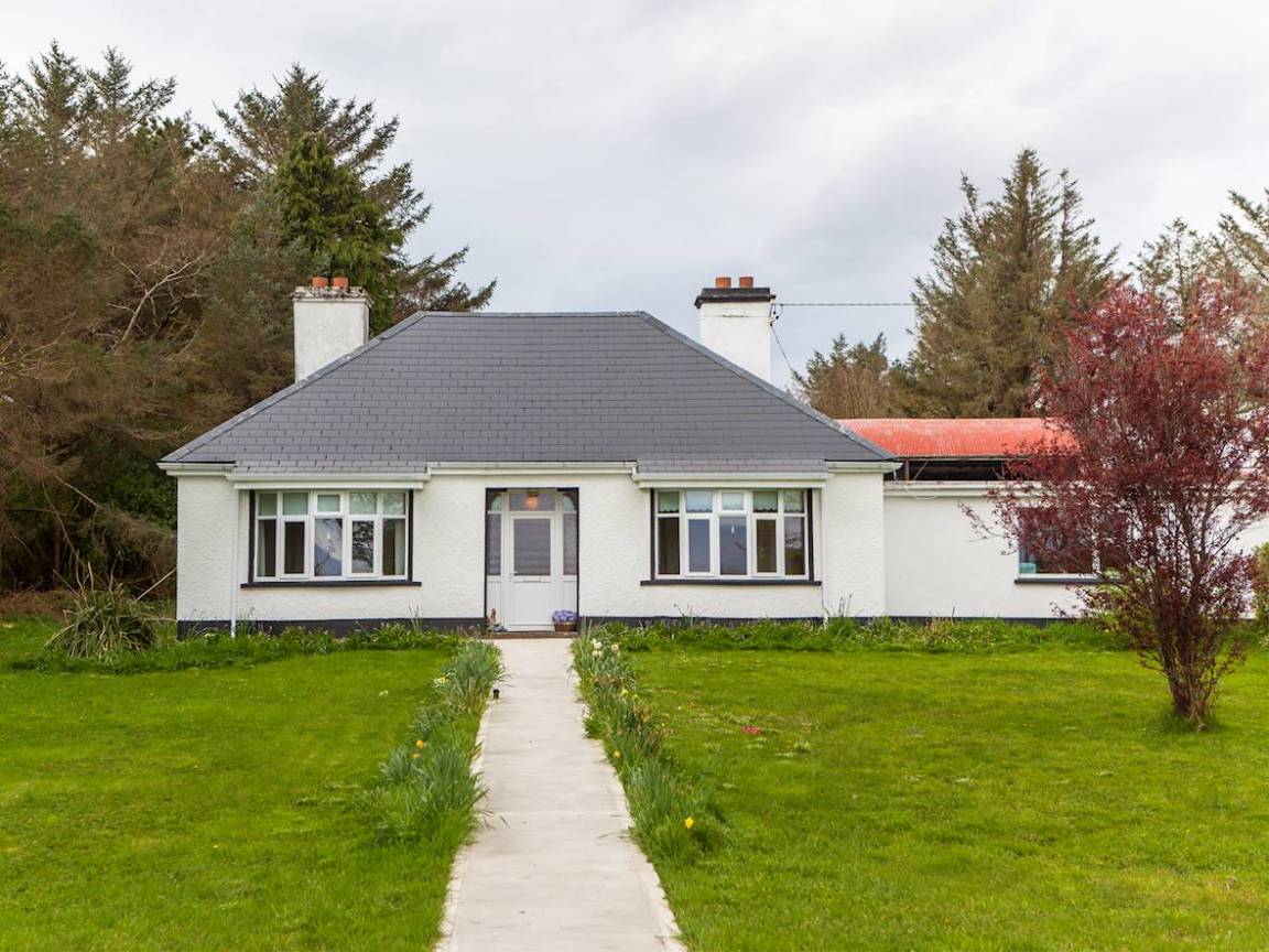 House ∙ 3 Bedrooms ∙ 5 Guests - Achill Island