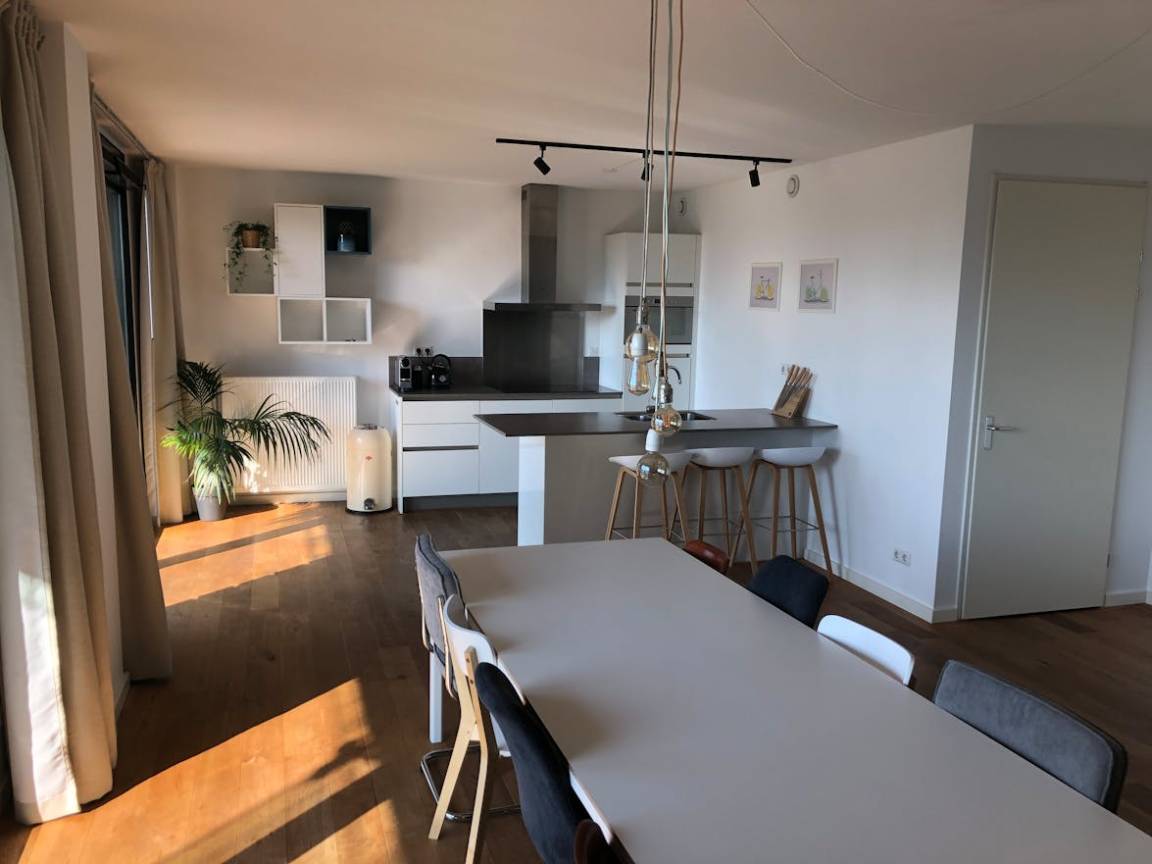 110 M² Apartment ∙ 2 Bedrooms ∙ 2 Guests - Rotterdam