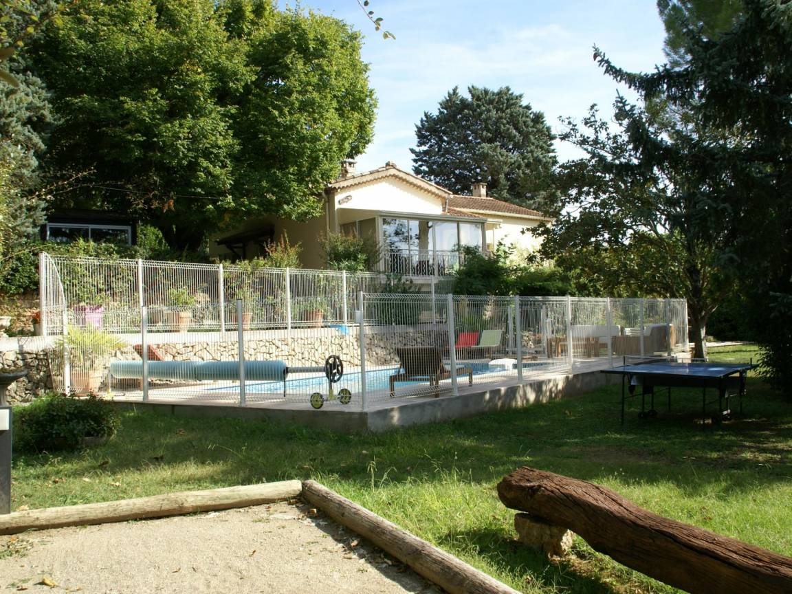 100 M² Villa ∙ 3 Schlafzimmer ∙ 8 Gäste - Salernes