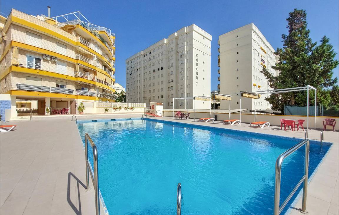 90 M² Apartment ∙ 2 Bedrooms ∙ 6 Guests - Gandia