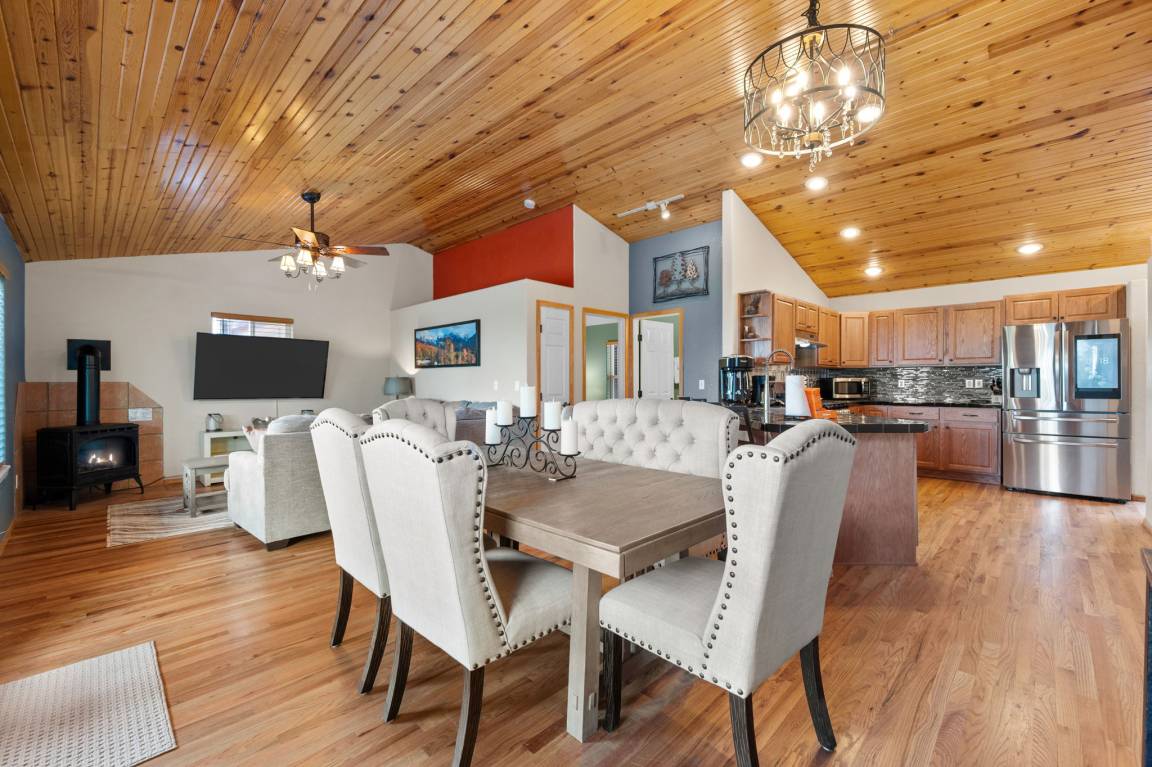 234 M² House ∙ 4 Bedrooms ∙ 8 Guests - Woodland Park, CO