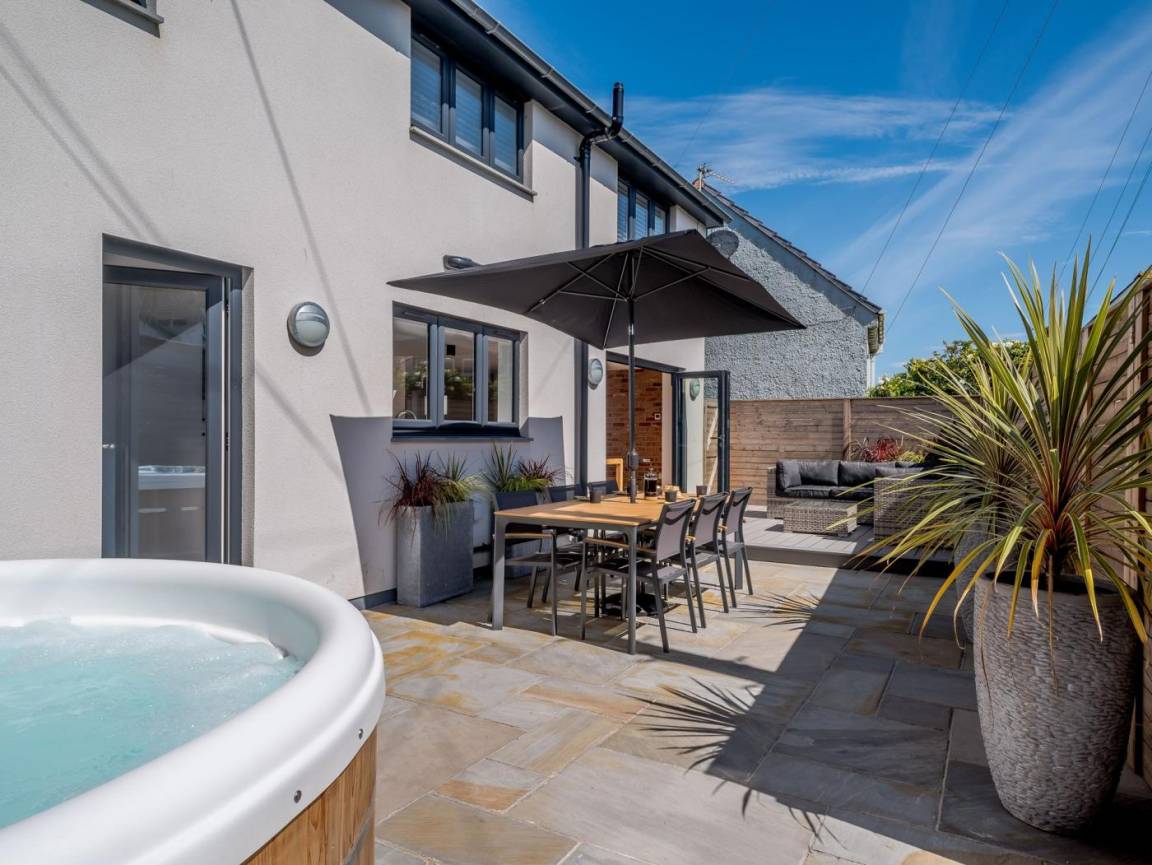 Cottage ∙ 4 Bedrooms ∙ 8 Guests - Bude