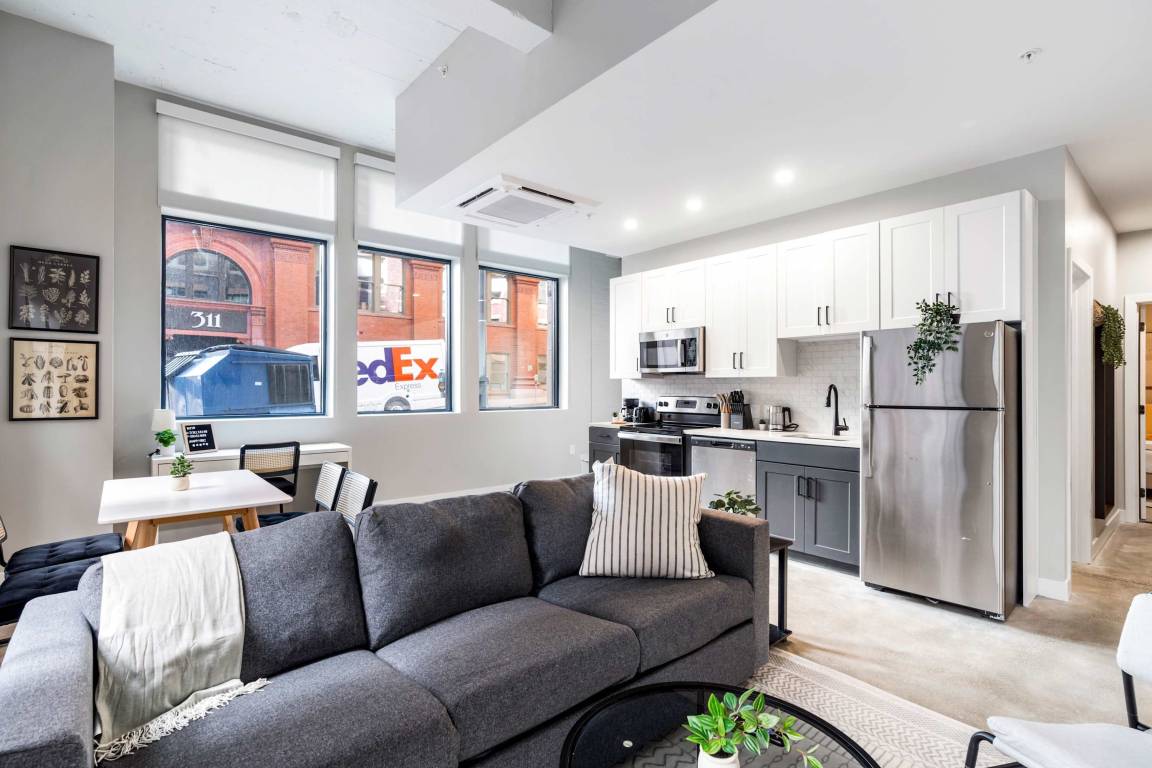 Apartment ∙ 2 Bedrooms ∙ 4 Guests - Covington, KY