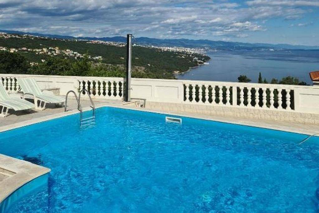 62 M² Apartment ∙ 2 Bedrooms ∙ 6 Guests - Opatija