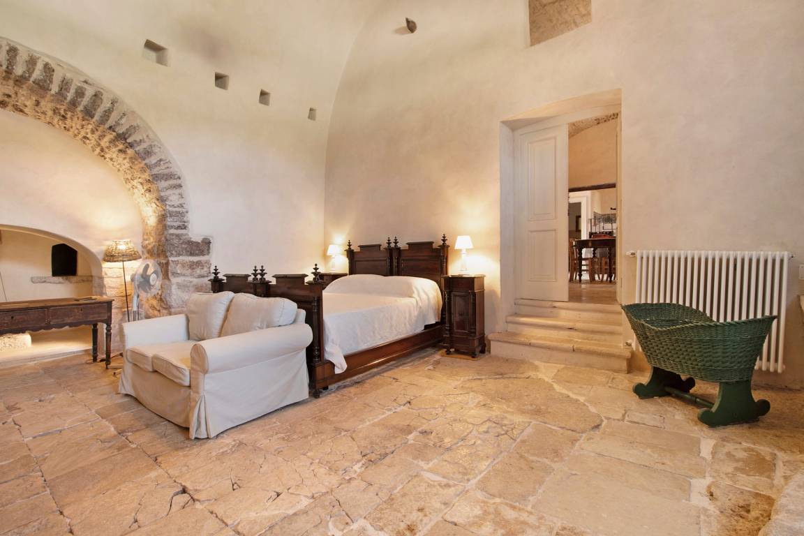80 M² Apartamento ∙ 2 Habitaciones ∙ 3 Huéspedes - Corato