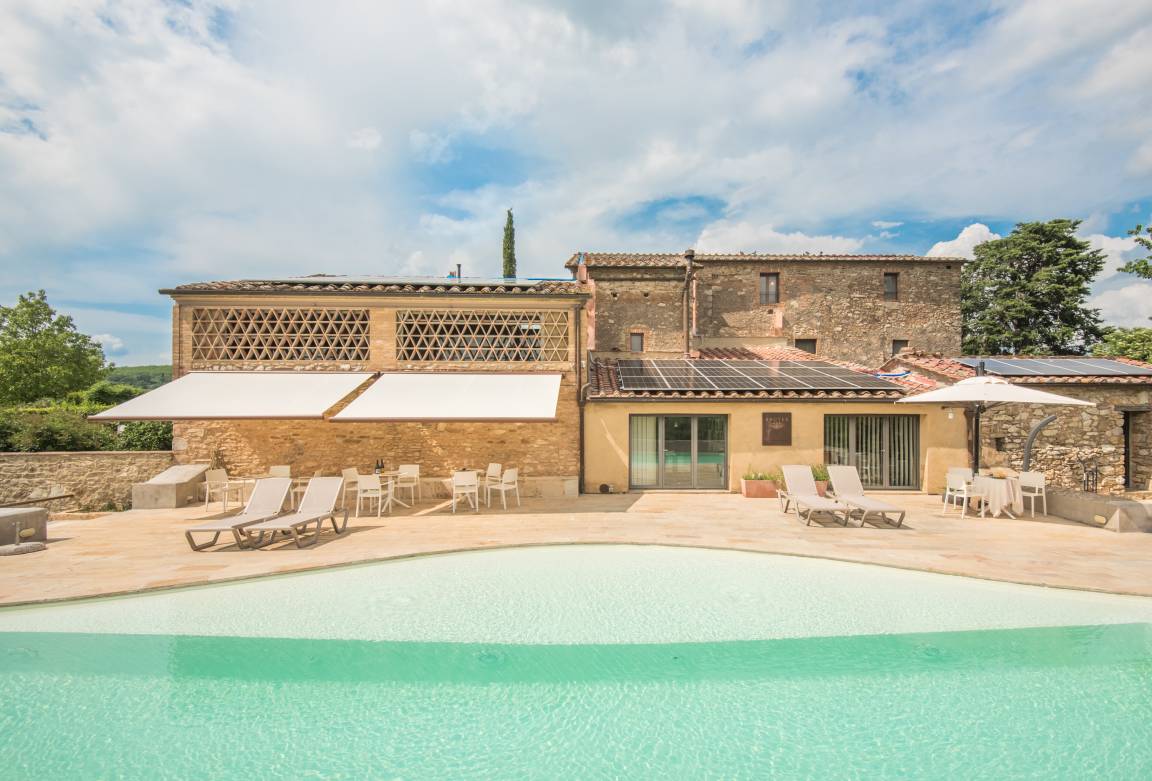 70 M² Apartamento ∙ 1 Habitación ∙ 4 Huéspedes - Siena