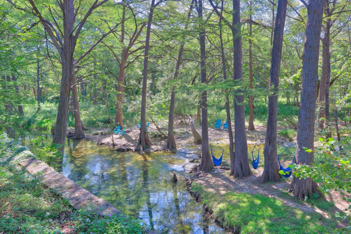Cottage ∙ 1 Bedroom ∙ 5 Guests - Wimberley, TX