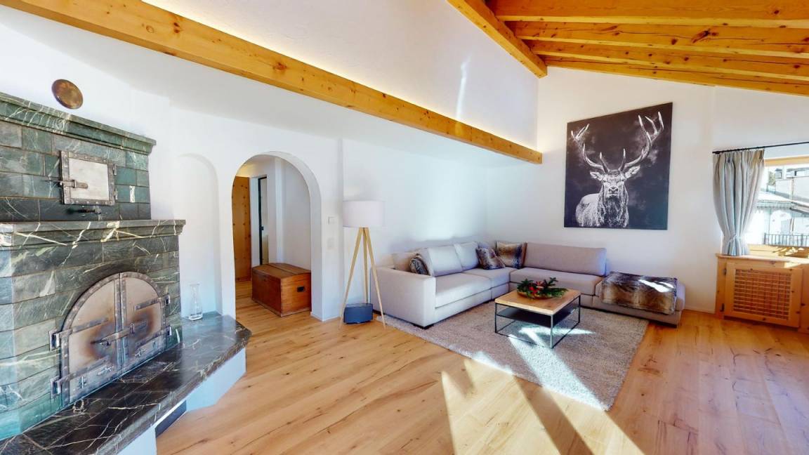 150 M² Ferienwohnung ∙ 4 Schlafzimmer ∙ 8 Gäste - Celerina/Schlarigna