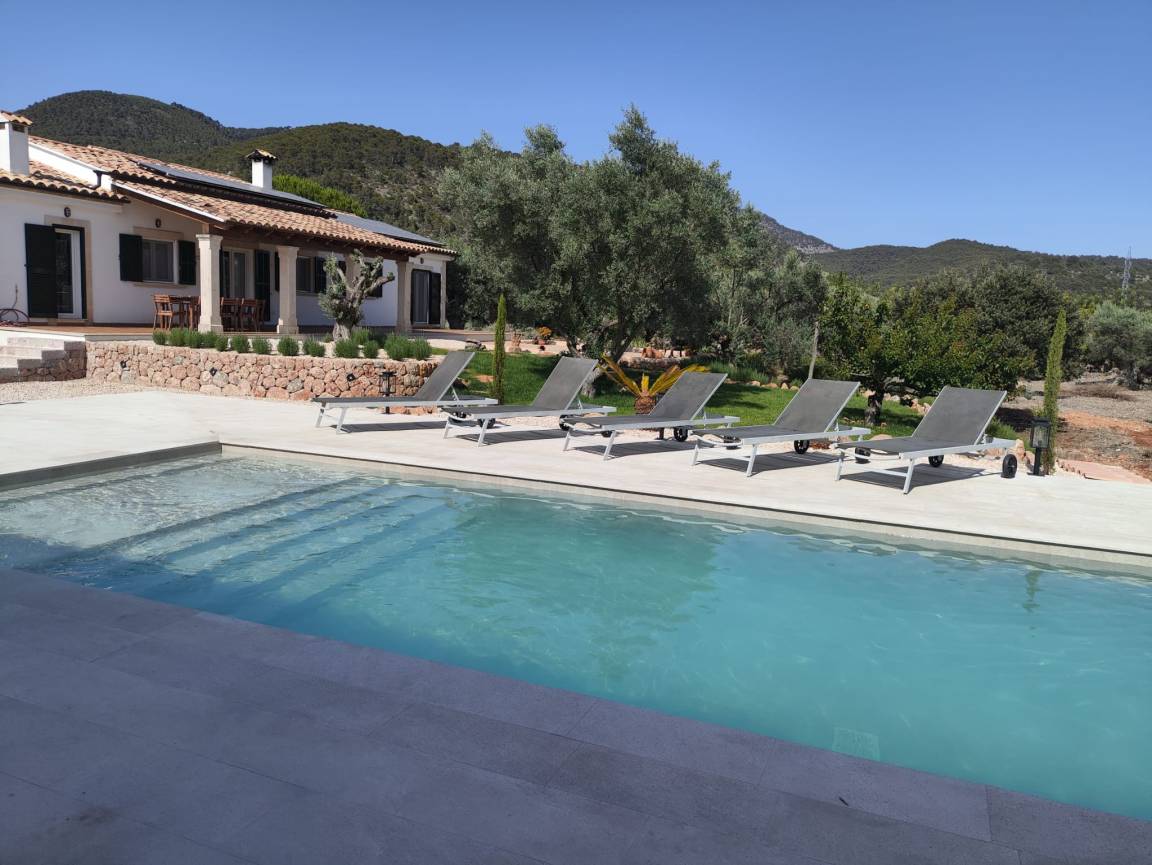 150 M² Finca ∙ 4 Schlafzimmer ∙ 8 Gäste - Palma
