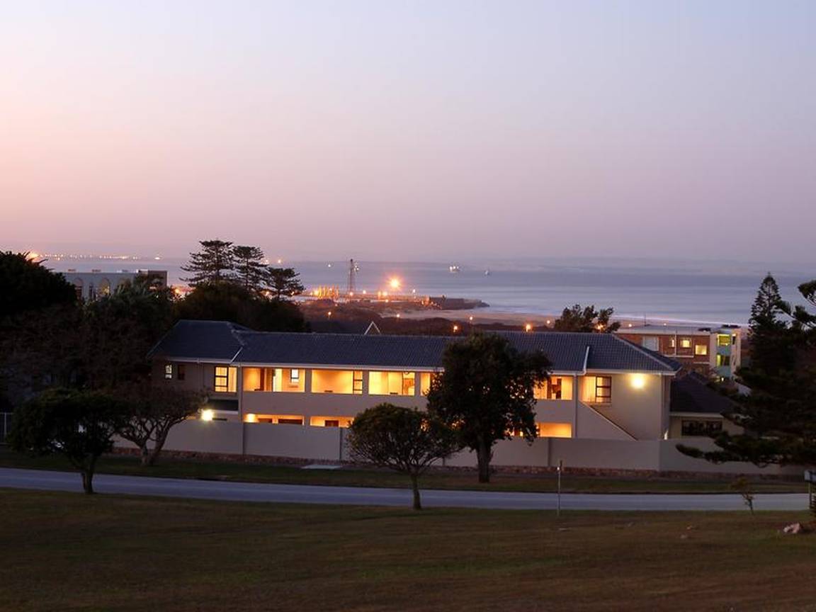 45 M² Private Room ∙ 1 Bedroom ∙ 4 Guests - Western Cape