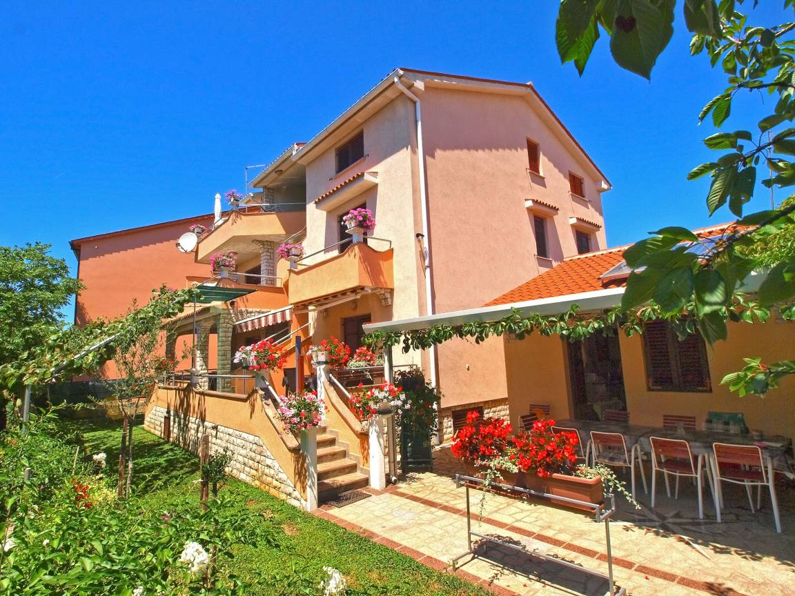 44 M² Apartment ∙ 1 Bedroom ∙ 3 Guests - Peroj