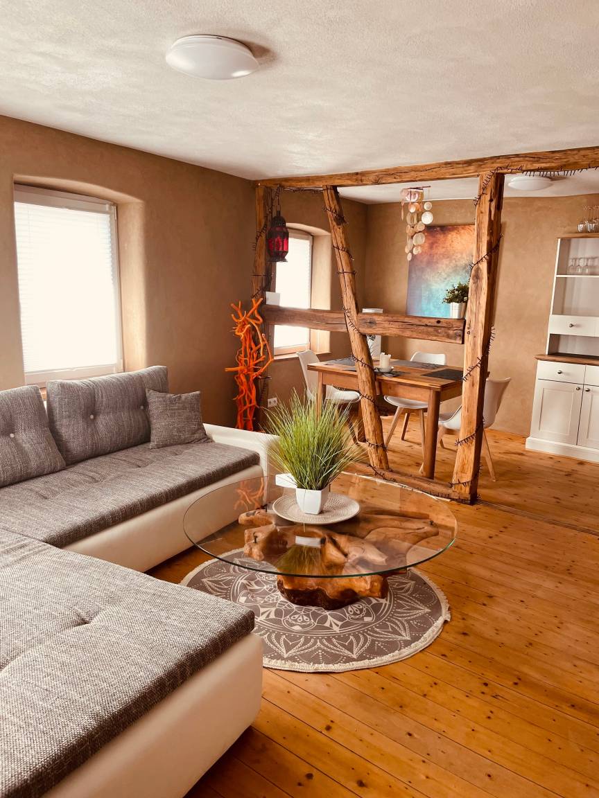 68 M² Ferienwohnung ∙ 1 Schlafzimmer ∙ 3 Gäste - Burrweiler