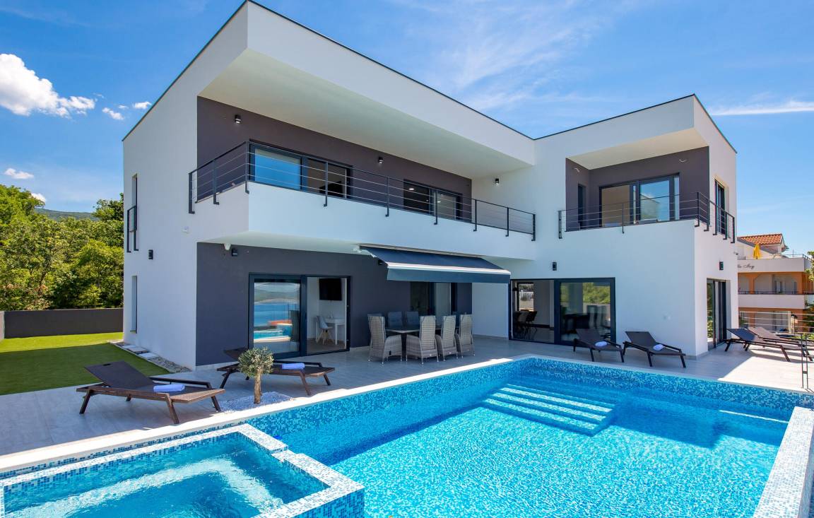 300 M² Ferienhaus ∙ 4 Schlafzimmer ∙ 8 Gäste - Crikvenica