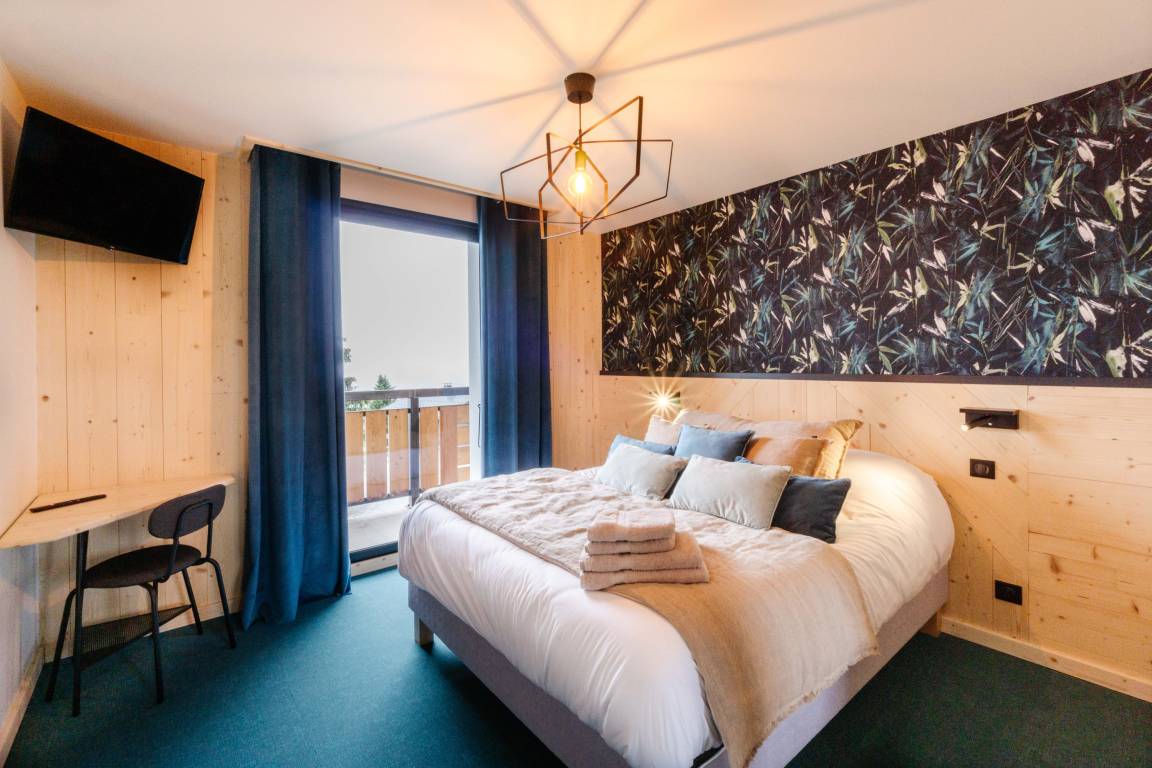 200 M² Appartement ∙ 4 Chambres ∙ 14 Personnes - Allevard