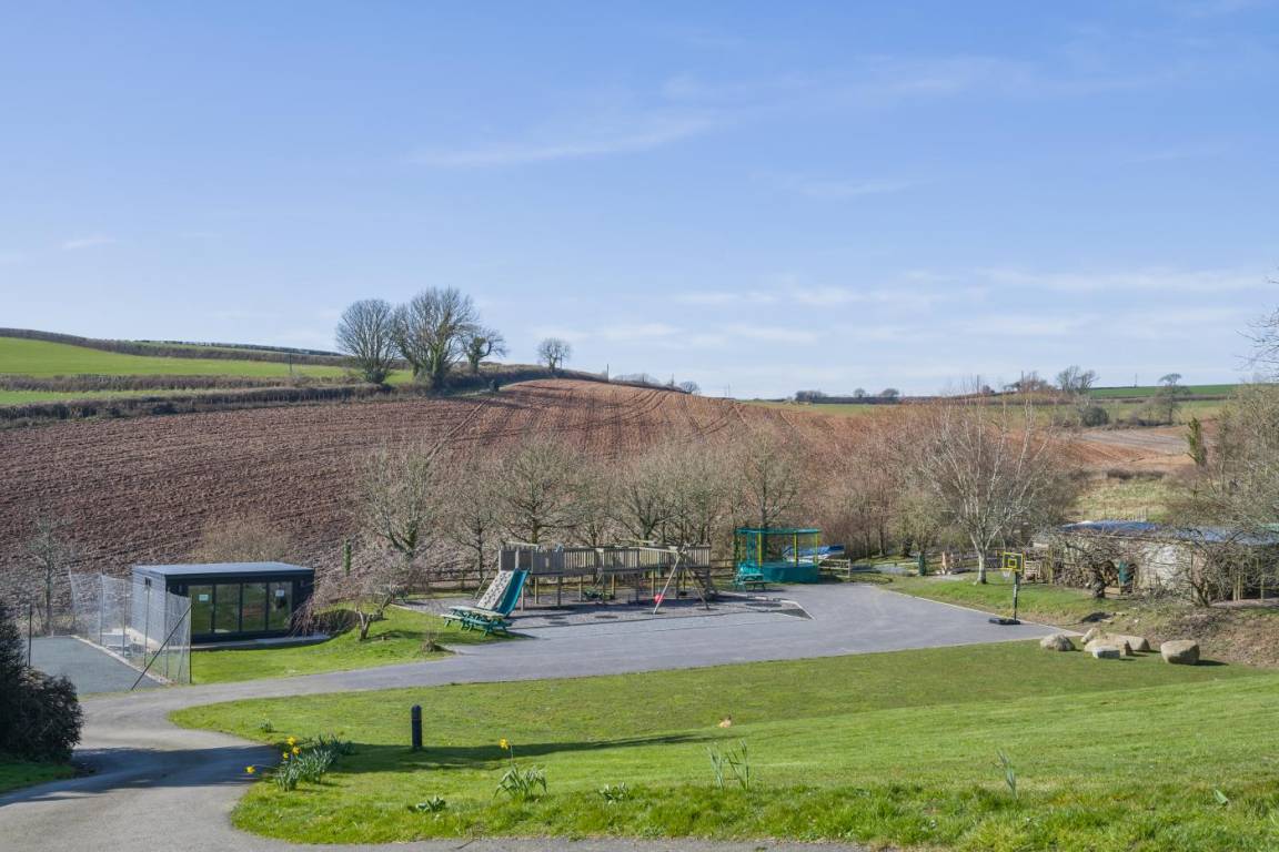 Cottage ∙ 4 Bedrooms ∙ 8 Guests - Kingsbridge