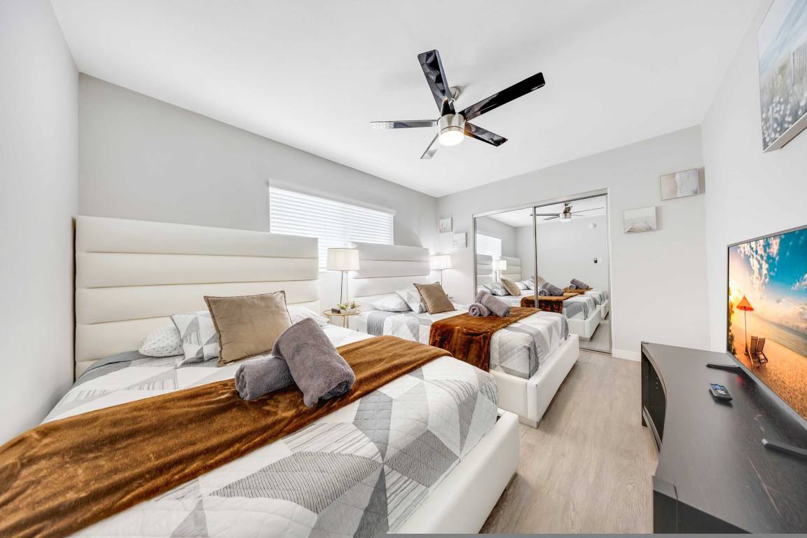 Apartment ∙ 1 Bedroom ∙ 4 Guests - Manhattan Beach, CA