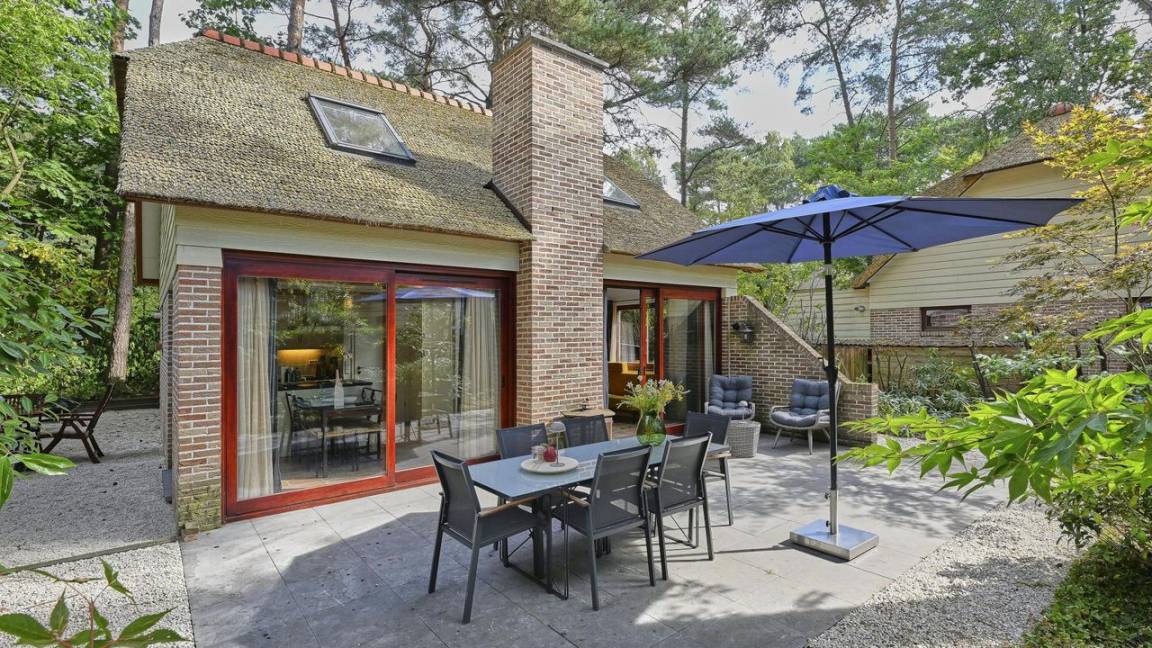 91 M² House ∙ 2 Bedrooms ∙ 4 Guests - Maastricht