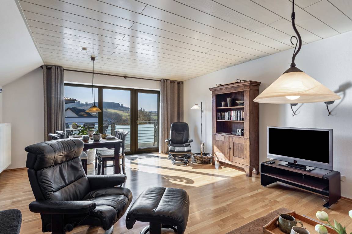 90 M² Ferienwohnung ∙ 2 Schlafzimmer ∙ 4 Gäste - Meschede