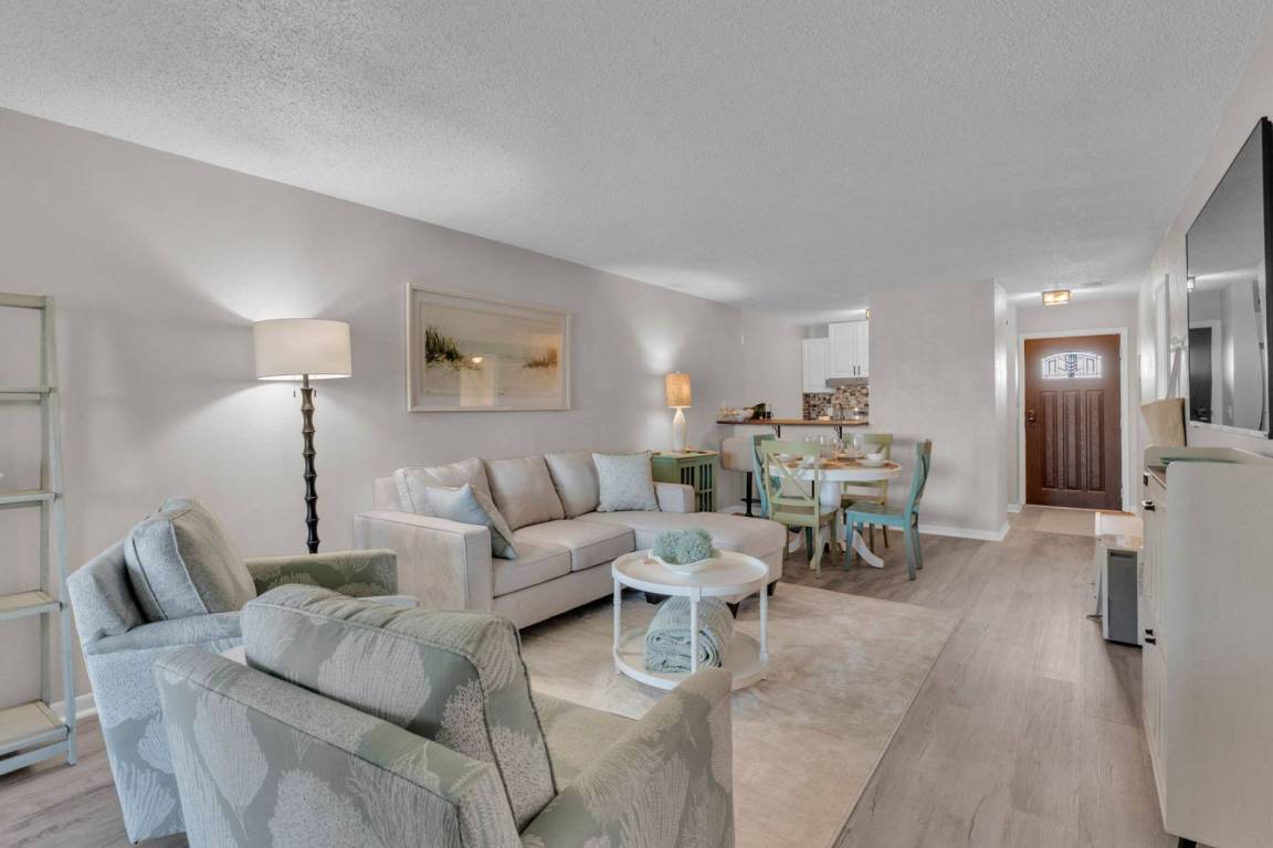 78 M² Huoneisto ∙ 2 Makuuhuonetta ∙ 4 Vierasta - Winter Haven, FL