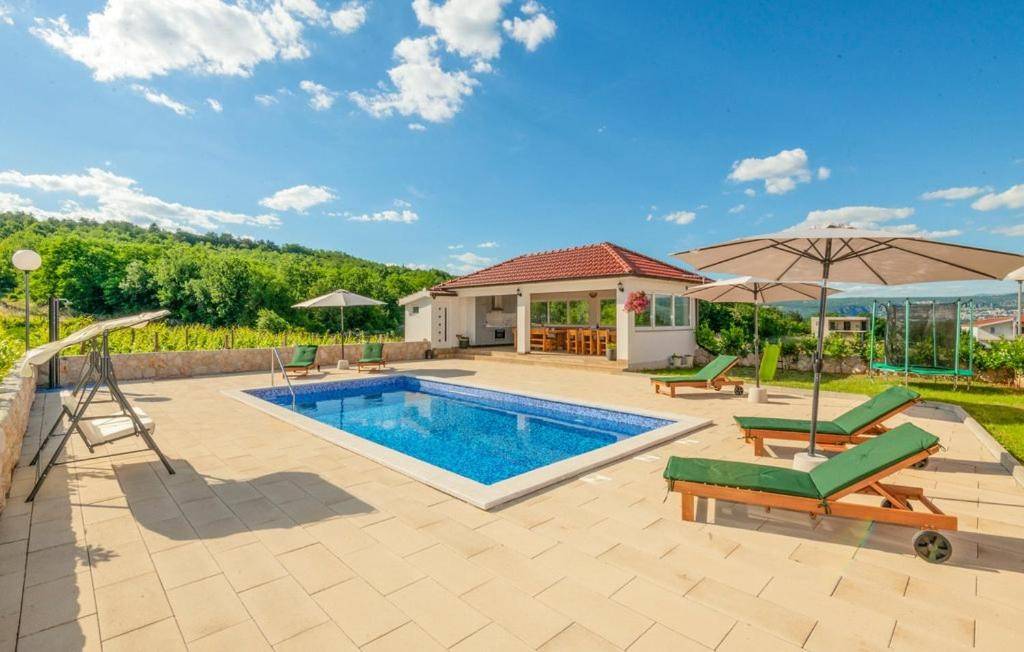 230 M² Villa ∙ 5 Schlafzimmer ∙ 12 Gäste - Makarska