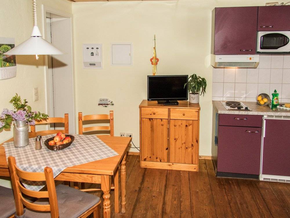 50 M² Ferienwohnung ∙ 2 Schlafzimmer ∙ 4 Gäste - Stadtroda