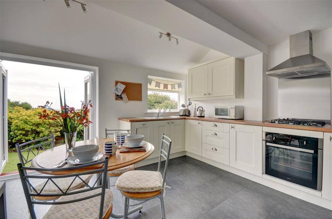 House ∙ 2 Bedrooms ∙ 4 Guests - Robin Hood's Bay