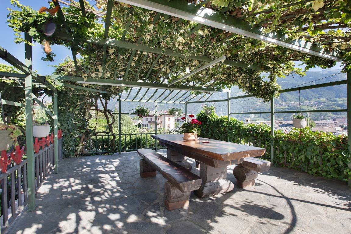 70 M² Appartement ∙ 1 Slaapkamer ∙ 2 Gasten - Aosta