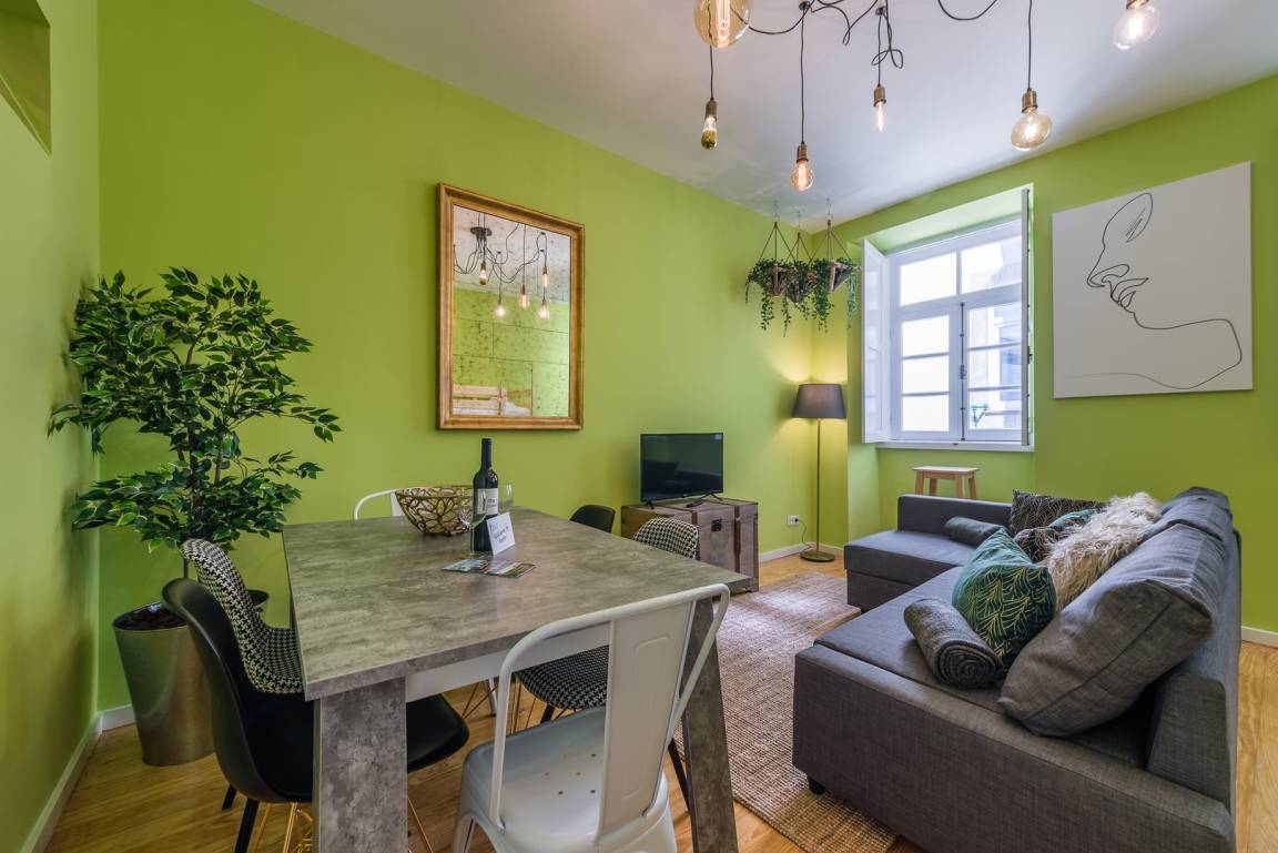 100 M² Apartamento ∙ 2 Quartos ∙ 6 Hóspedes - Porto