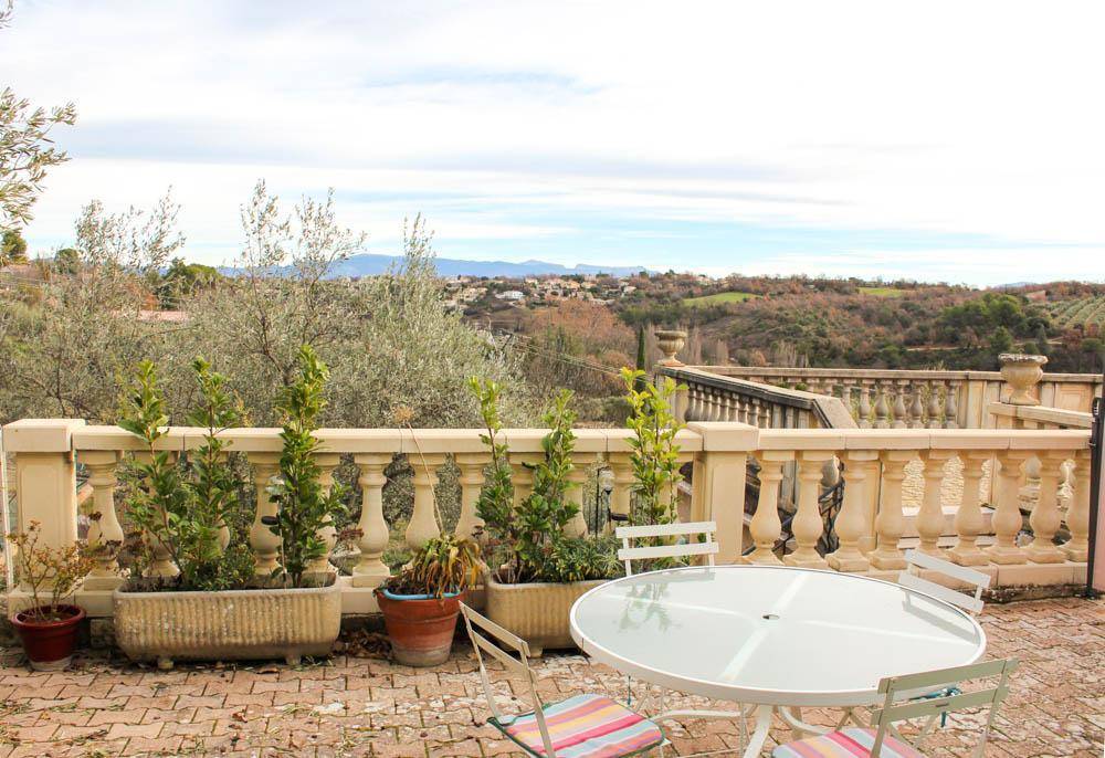 61 M² Gîte ∙ 1 Chambre ∙ 2 Personnes - Provence-Alpes-Côte d'Azur (PACA)