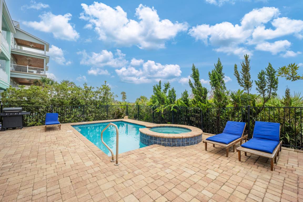 454 M² House ∙ 8 Bedrooms ∙ 10 Guests - Palm Coast, FL