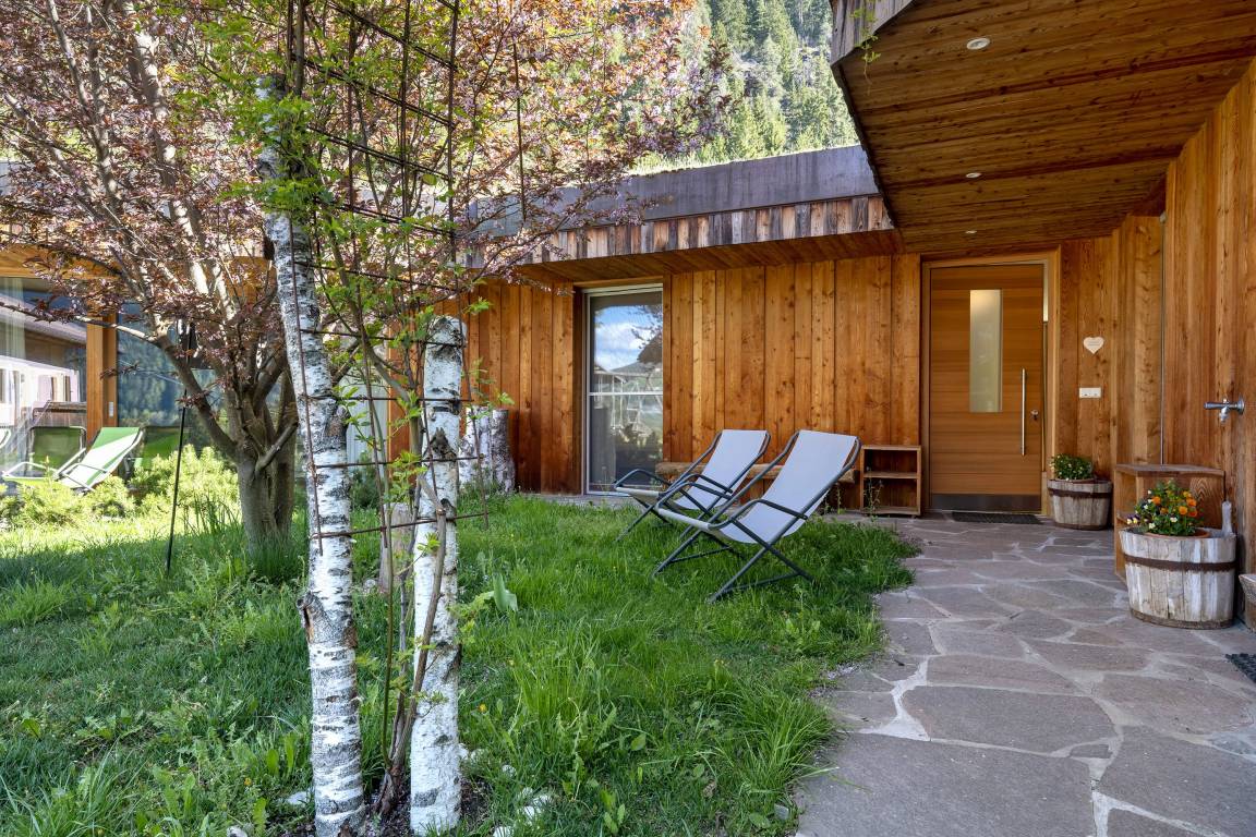 100 M² Chalet ∙ 2 Bedrooms ∙ 8 Guests - Urtijëi