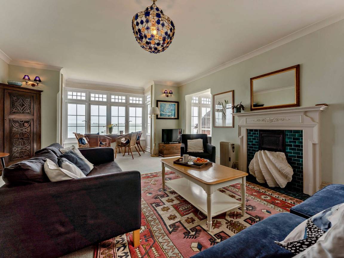 Cottage ∙ 3 Bedrooms ∙ 8 Guests - Bembridge