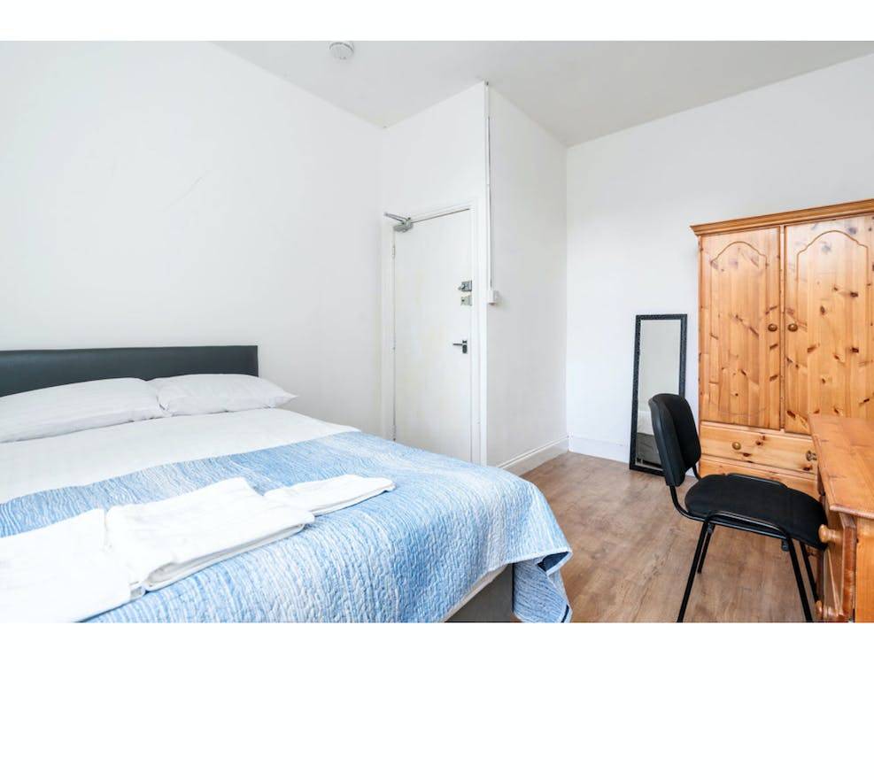 420 M² House ∙ 5 Bedrooms ∙ 10 Guests - Birmingham