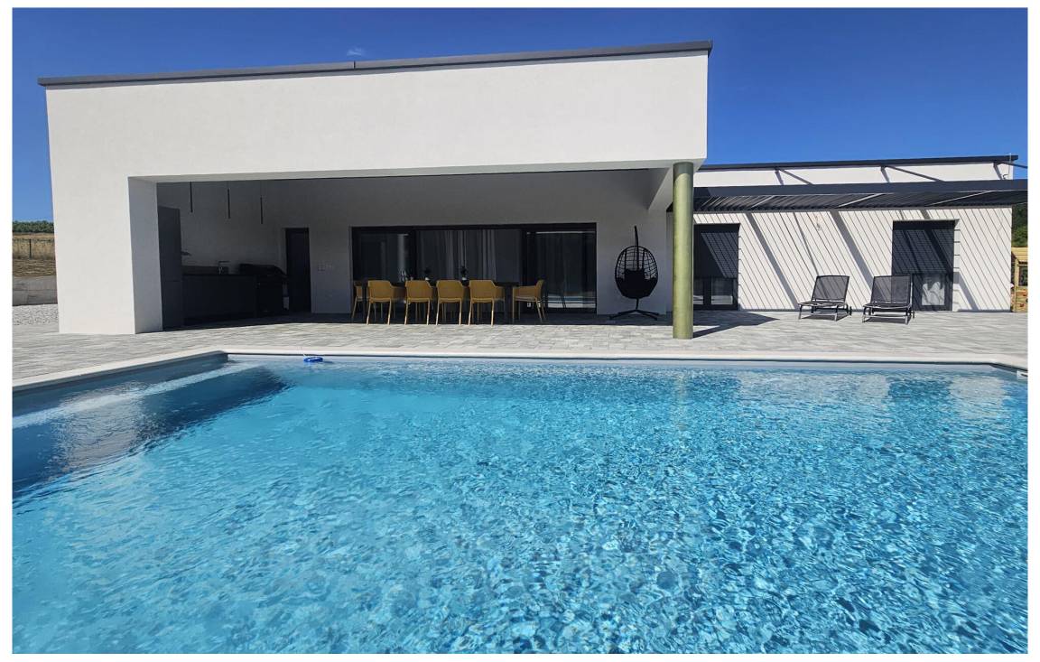 160 M² House ∙ 4 Bedrooms ∙ 10 Guests - Croatia