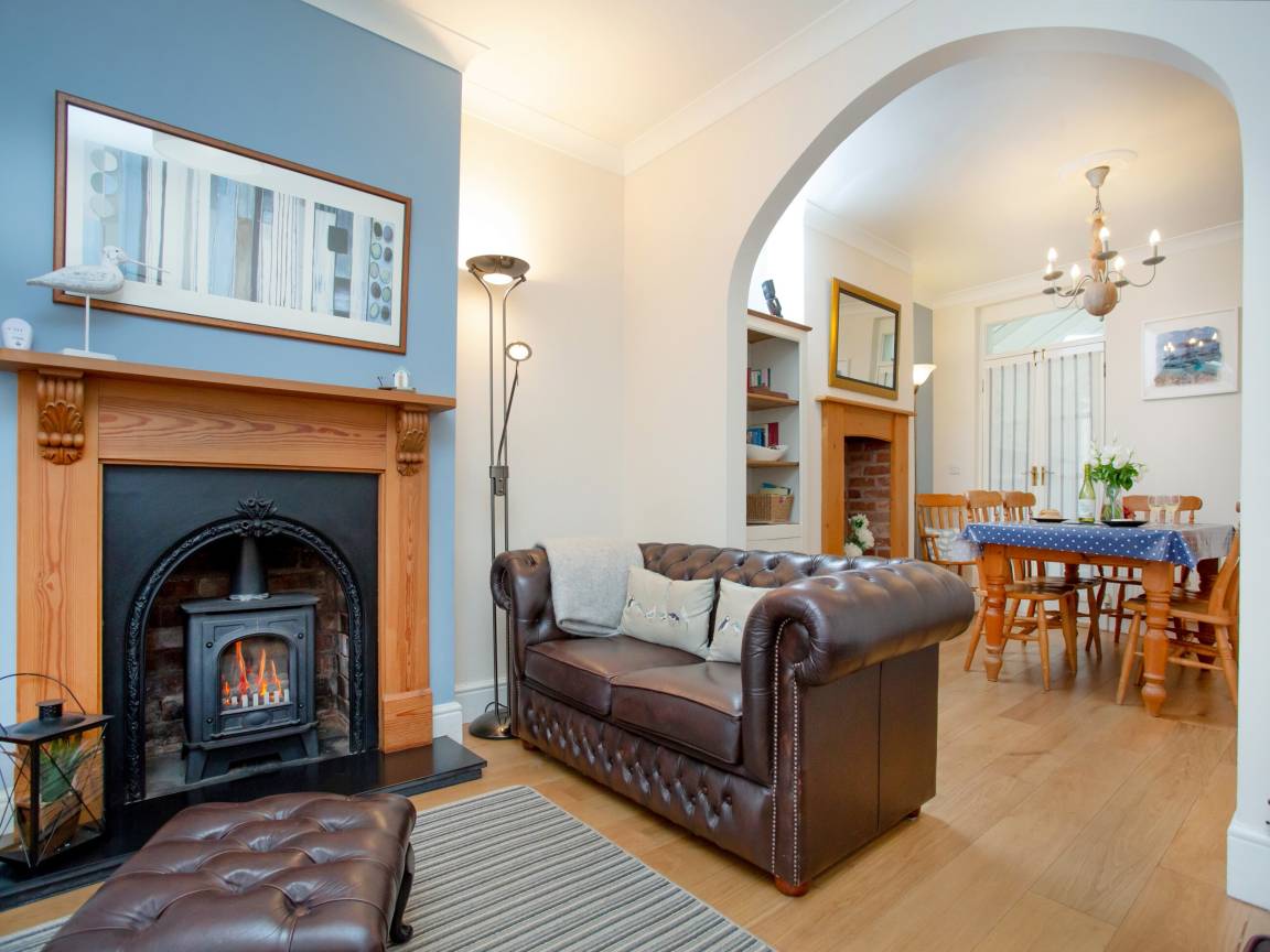 Cottage ∙ 3 Bedrooms ∙ 6 Guests - Beer