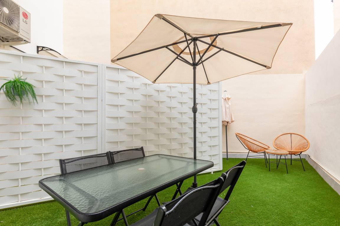 83 M² Apartment ∙ 2 Bedrooms ∙ 5 Guests - La Torre